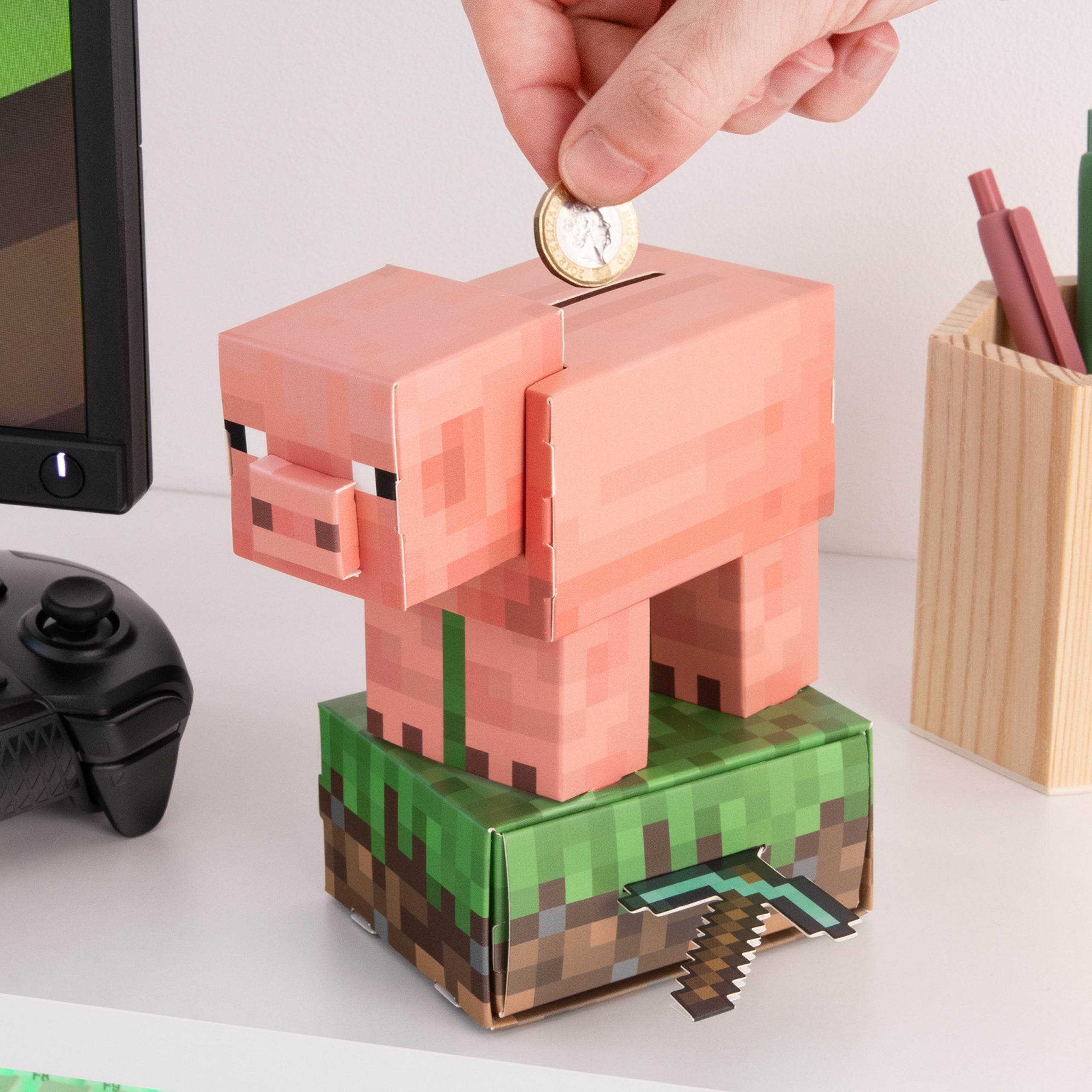 Minecraft Build Your Own Money Box Kit | Character.com